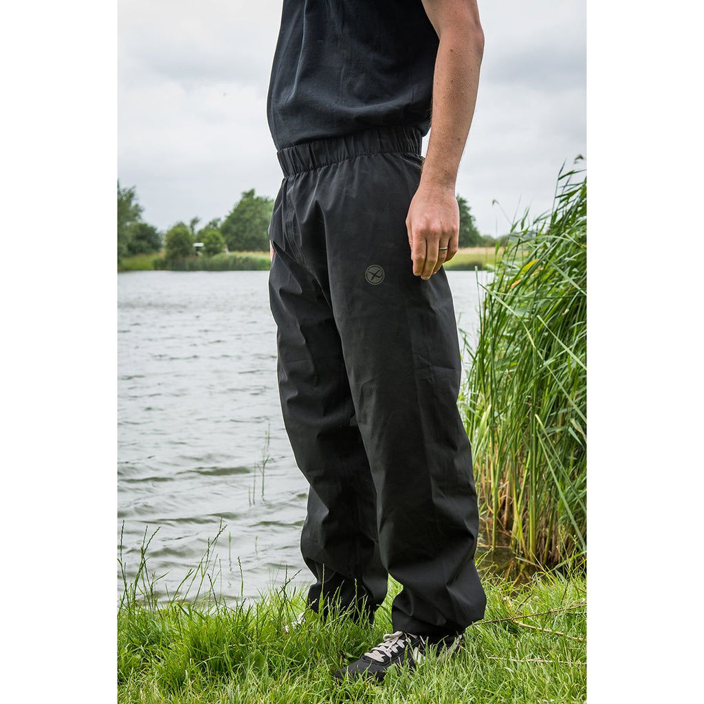 Matrix 8K Ultra Light Suit (Jacket with Pants) - Taskers – Taskers Angling